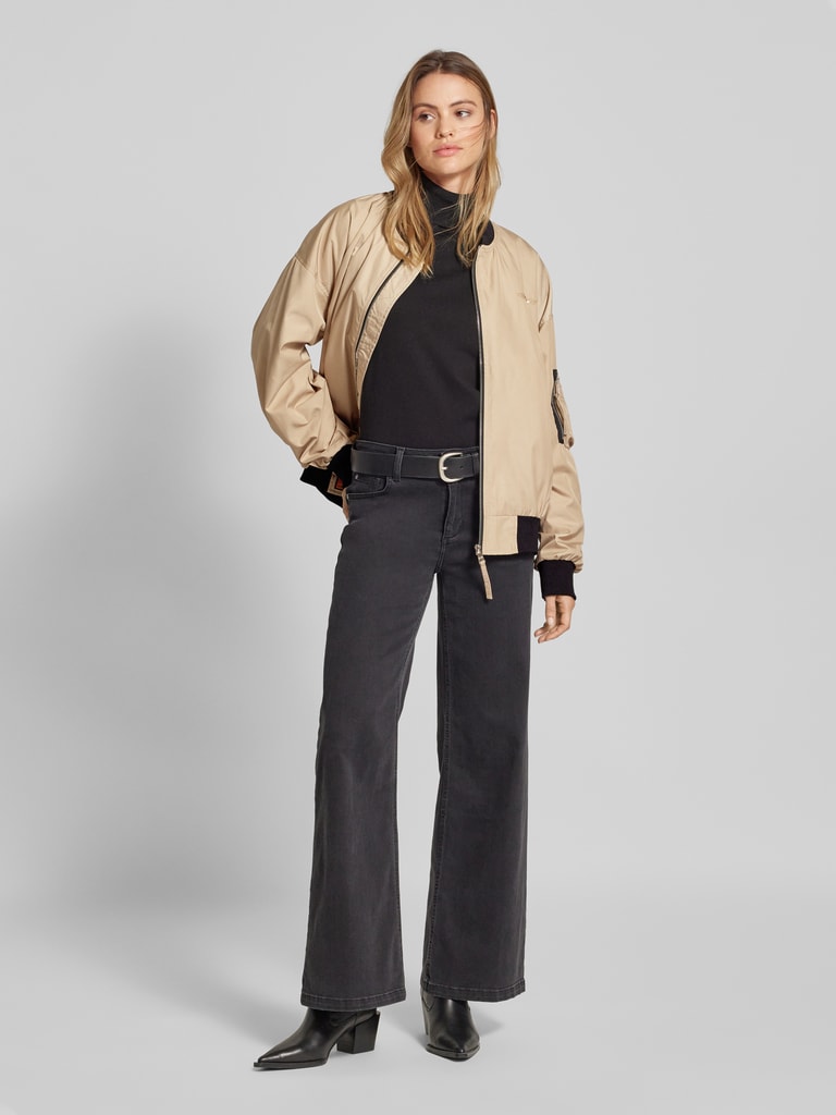 Original Bombers Bomberjacke mit Label-Patch (beige) online kaufen