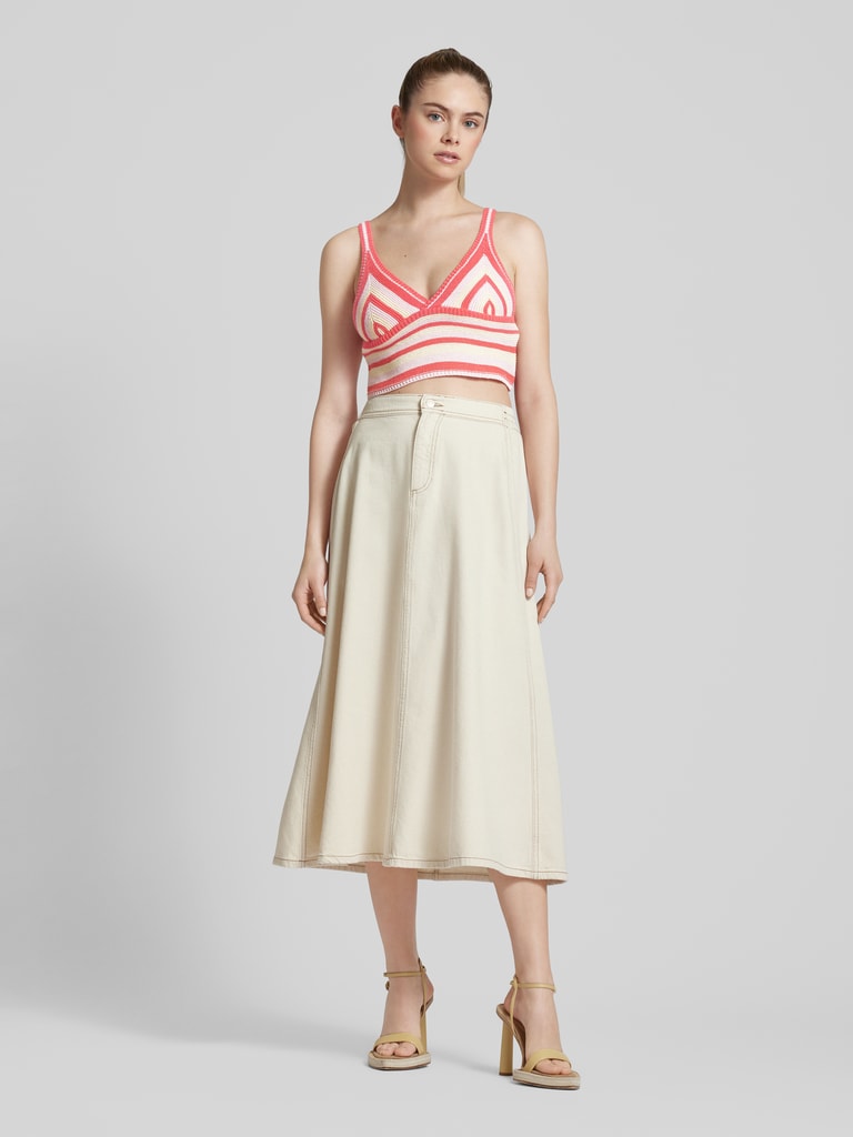 Only Korte top met afgeronde V-hals, model 'RUBY LIFE' in felroze ...