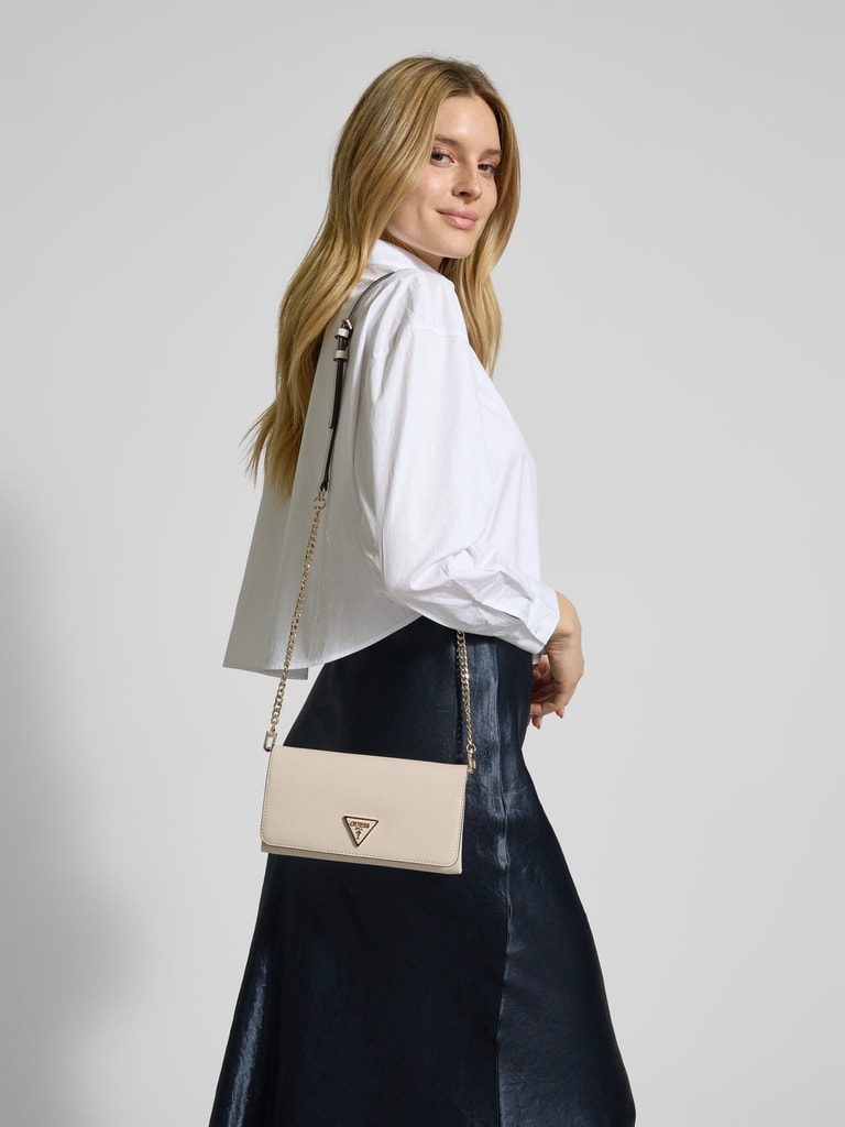 Guess Crossbody Bag mit Label-Detail Modell 'NOELLE' (ecru) online kaufen