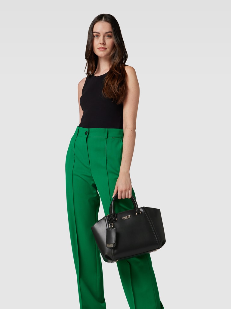 Guess Handtas met labelapplicatie in metallic, model 'LEIE' in zwart ...