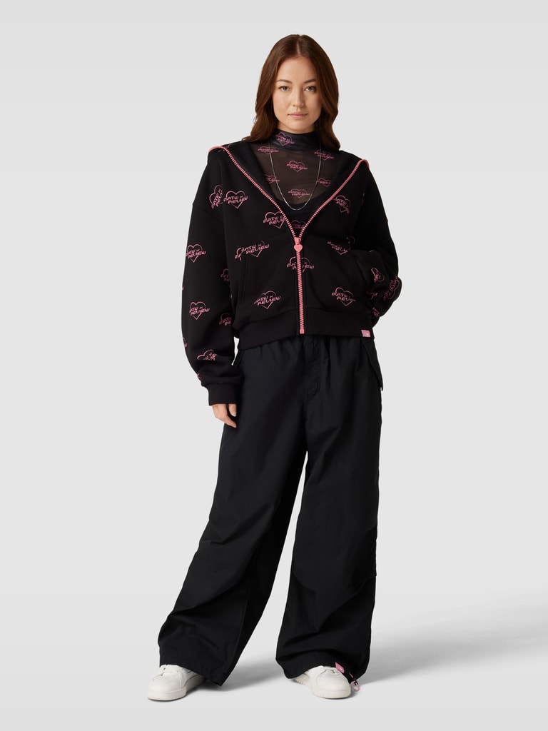 Review X MATW MATW X REVIEW - Oversized Sweatjacke mit Allover-Logo ...