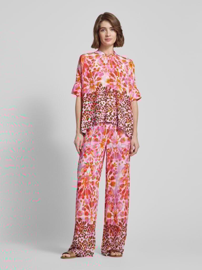 Emily Van den Bergh Stoffen broek van viscose in batiklook in felroze ...