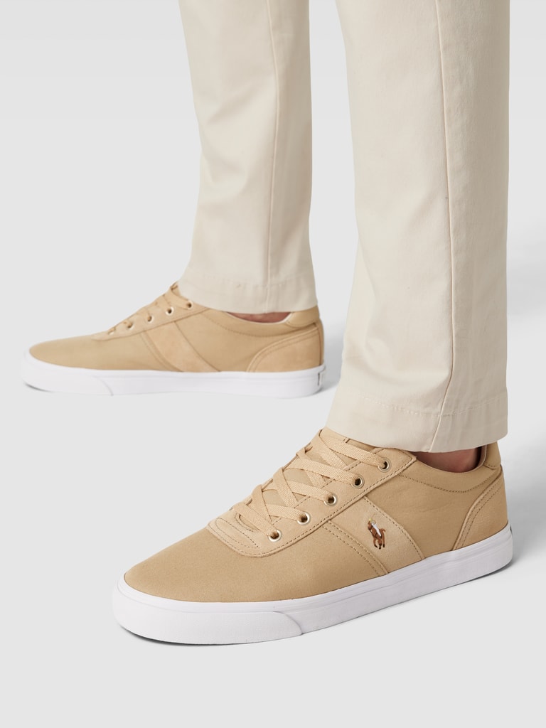 Polo Ralph Lauren Sneakers met logodetail, model 'HANFORD' in zand ...