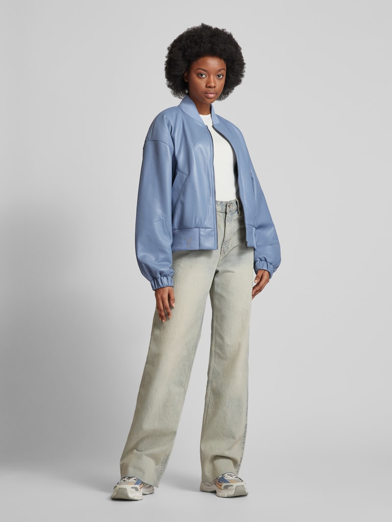 Essentiel Antwerp Bomberjack in leerlook in lichtblauw online kopen | P&C