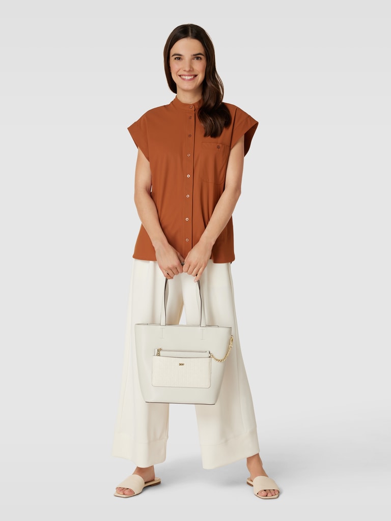DKNY Shopper mit Label-Applikation Modell 'SIMONA' (ecru) online kaufen