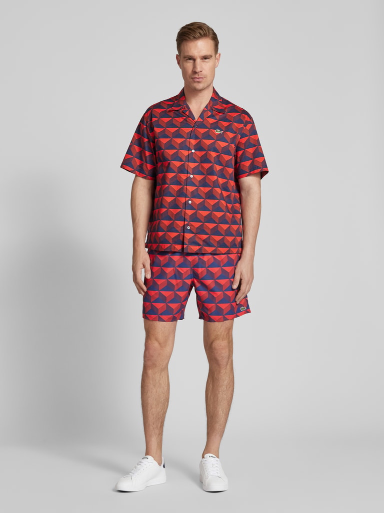 Lacoste Shorts met all-over motief in rood online kopen | P&C