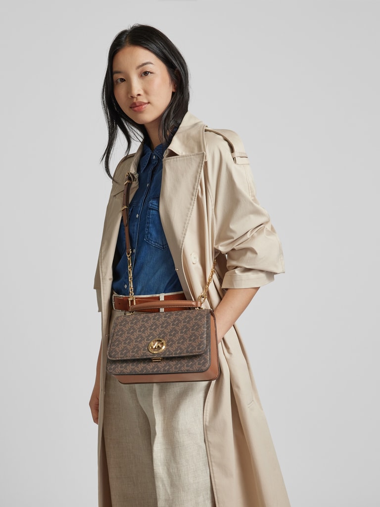 Kup online MICHAEL Michael Kors Torebka z aplikacją z logo model ...