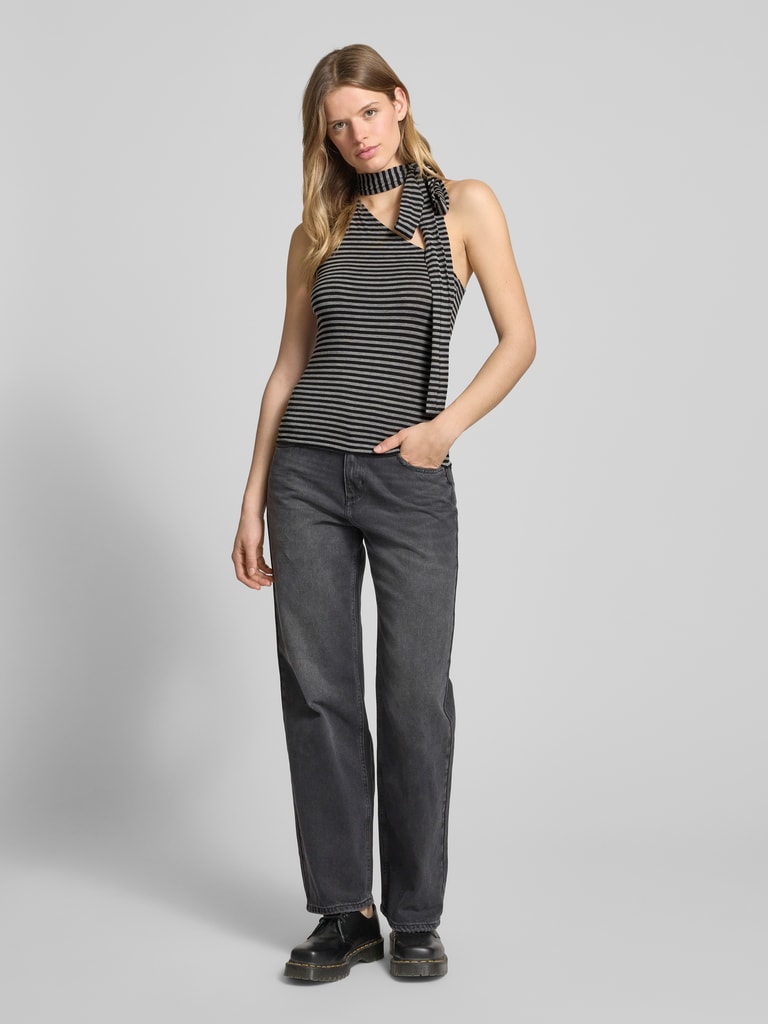 Kup online WEEKDAY Top na jedno ramię model ‘Iza’ (czarny)