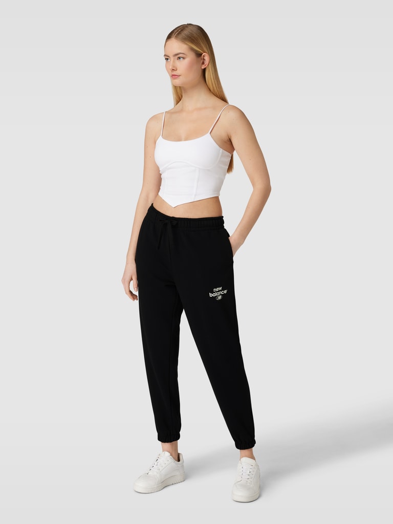New Balance Sweatpants mit Label-Detail Modell 'Essentials' (black ...