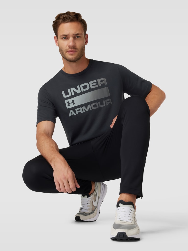 Under Armour T-Shirt mit Label-Print (black) online kaufen