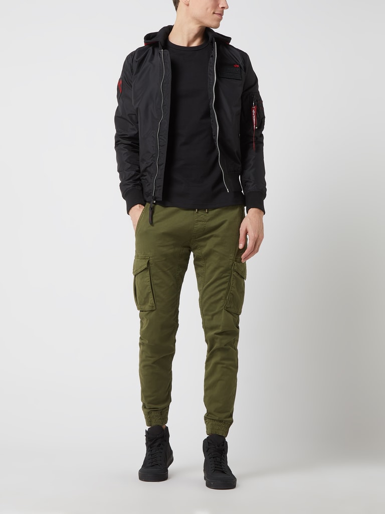 Alpha Industries Cargohose mit Label-Details Modell 'Twill' (oliv ...