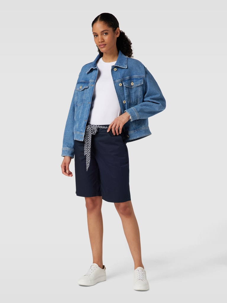 Christian Berg Woman Bermuda met stoffen ceintuur in donkerblauw online ...