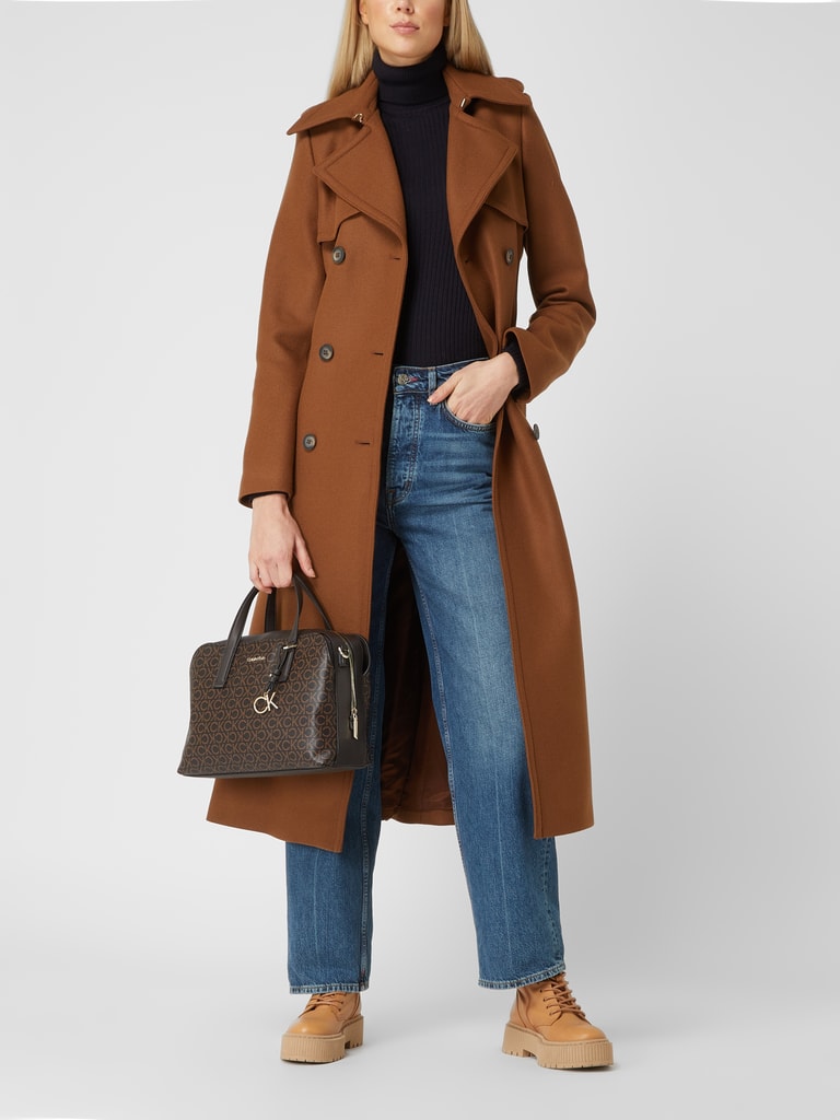 Kup online CK Calvin Klein Torebka na długim pasku ze wzorem z logo ...