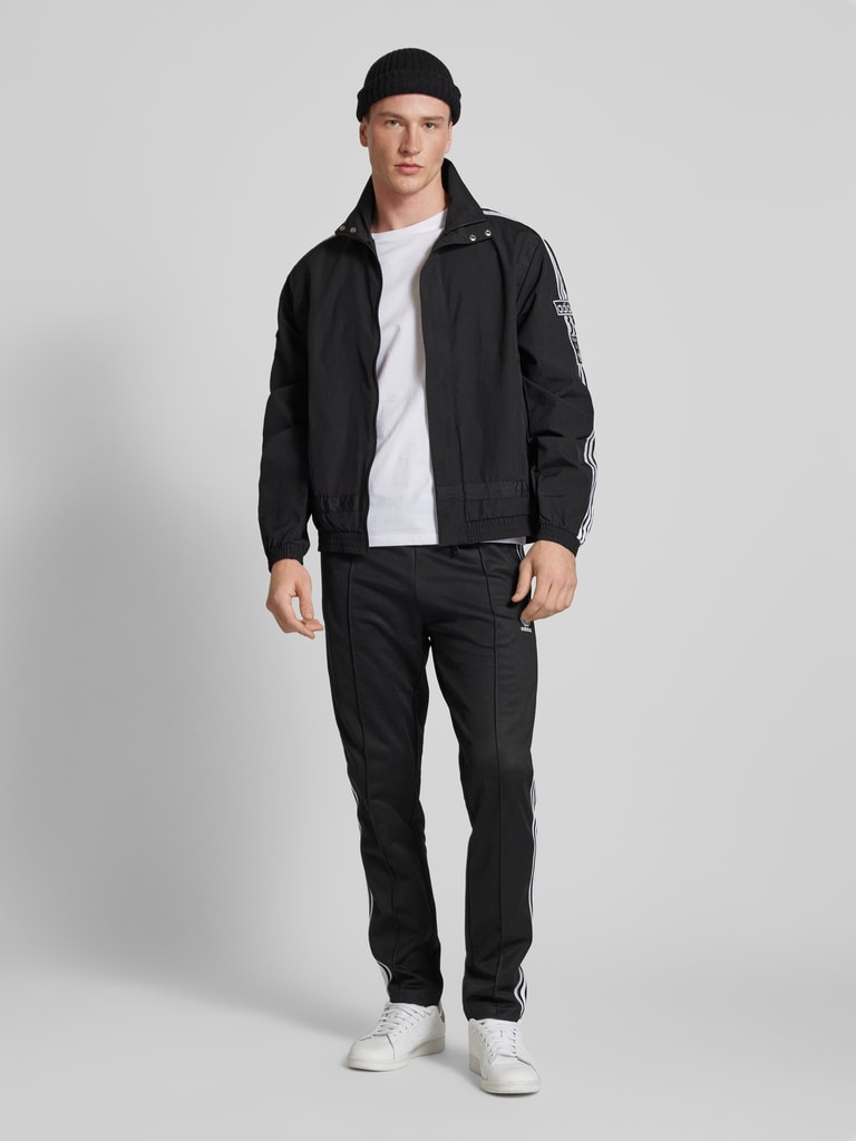 adidas Originals Slim Fit Sweatpants mit Label-Stitching Modell ...