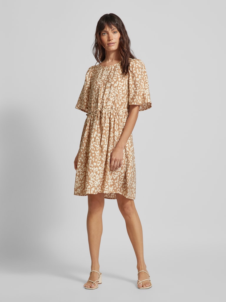 ICHI Knielange jurk met tunnelkoord, model 'TAMIKO' in beige online ...