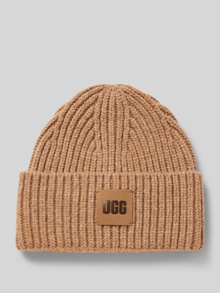 UGG Strickmütze mit Label-Patch und Woll-Anteil (camel) online kaufen