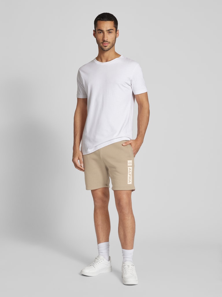 Kup online Alpha Industries Szorty z dzianiny dresowej o kroju regular ...