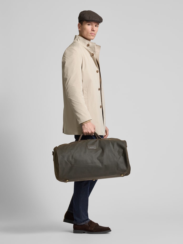 Barbour Weekender mit Label Patch Modell HOLDALL oliv online kaufen