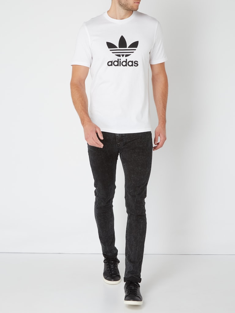 adidas Originals T-Shirt mit Logo-Print (weiss) online kaufen