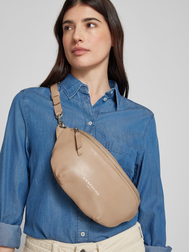 LIEBESKIND BERLIN Heuptasje met labeldetail, model 'TAVIA' in ...