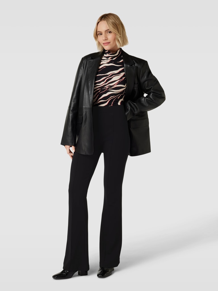 ARMEDANGELS Flared Hose mit elastischem Bund Modell 'LEYLAARI' (black ...