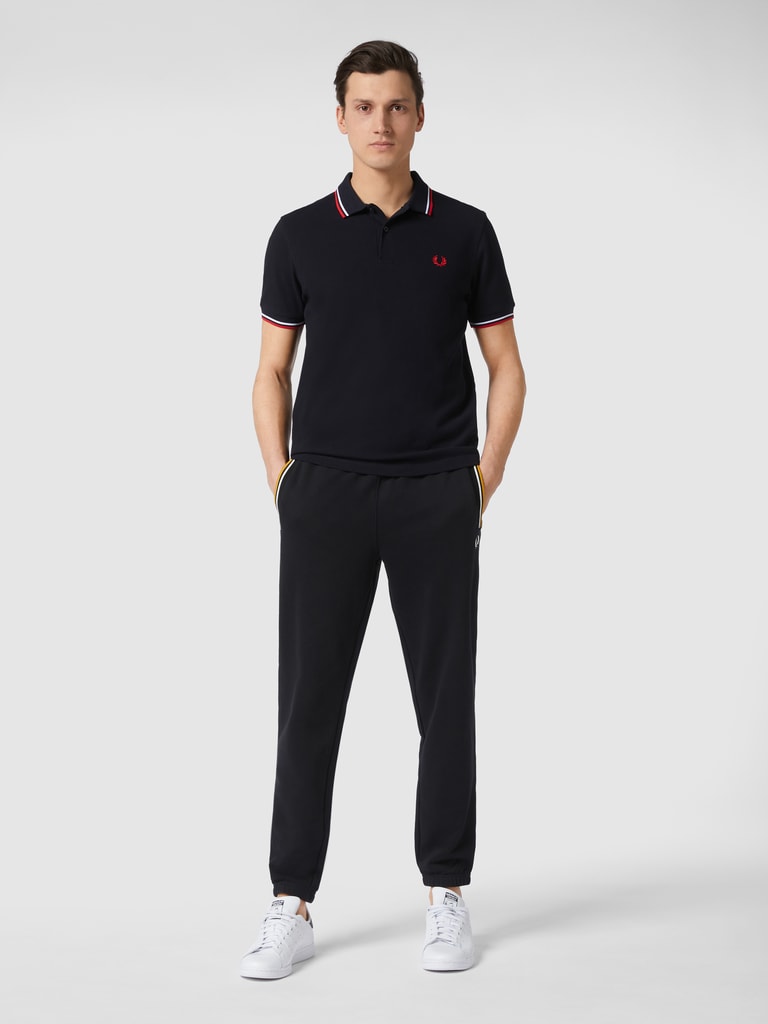 Fred Perry Poloshirt mit Kontrastabschlüssen (dunkelblau) online kaufen