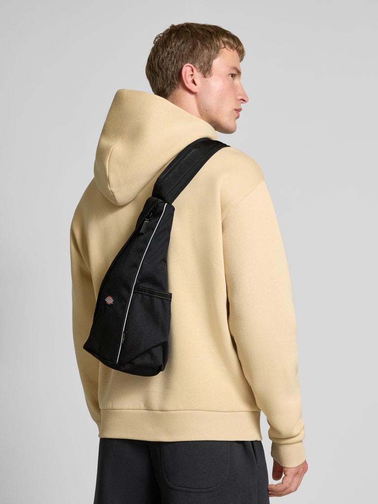 Dickies Sling Bag mit Logo-Patch Modell 'Ashville' (black) online kaufen