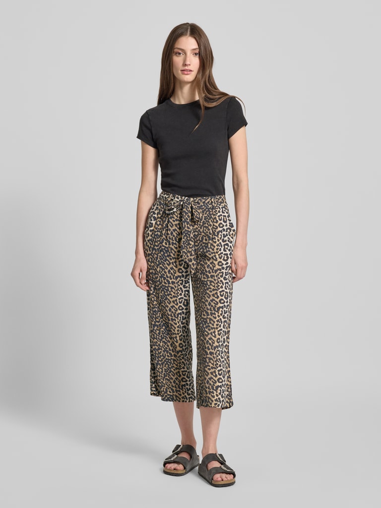 Only Regular fit culotte met all-over motief, model 'NOVA' in zand ...
