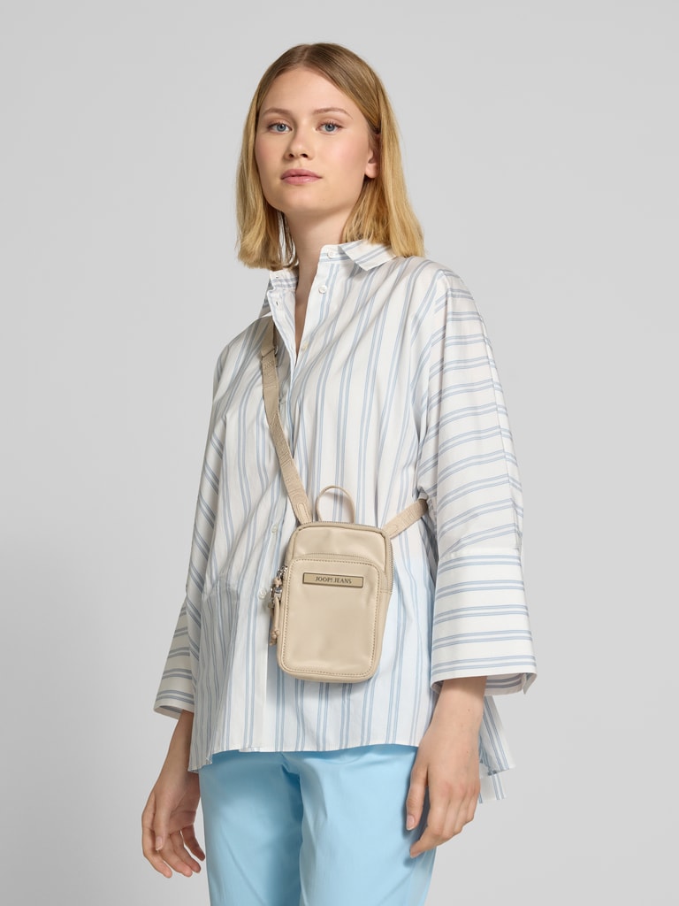 JOOP! Jeans Schoudertas met labelpatch, model 'lietissimo maria' in steengrijs online kopen | P&C