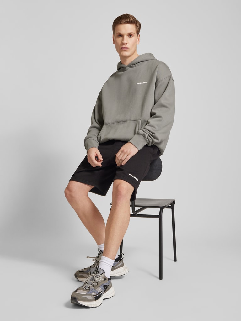 Pegador Oversized Hoodie mit Label-Print (mittelgrau) online kaufen