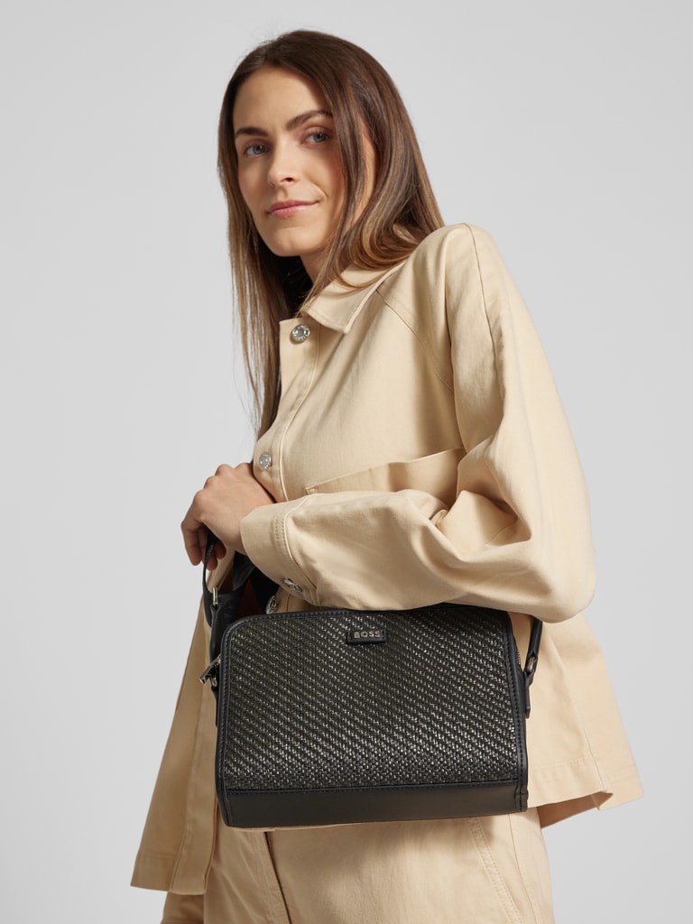 BOSS Crossbody Bag mit Label-Detail Modell 'Sandy' (black) online kaufen