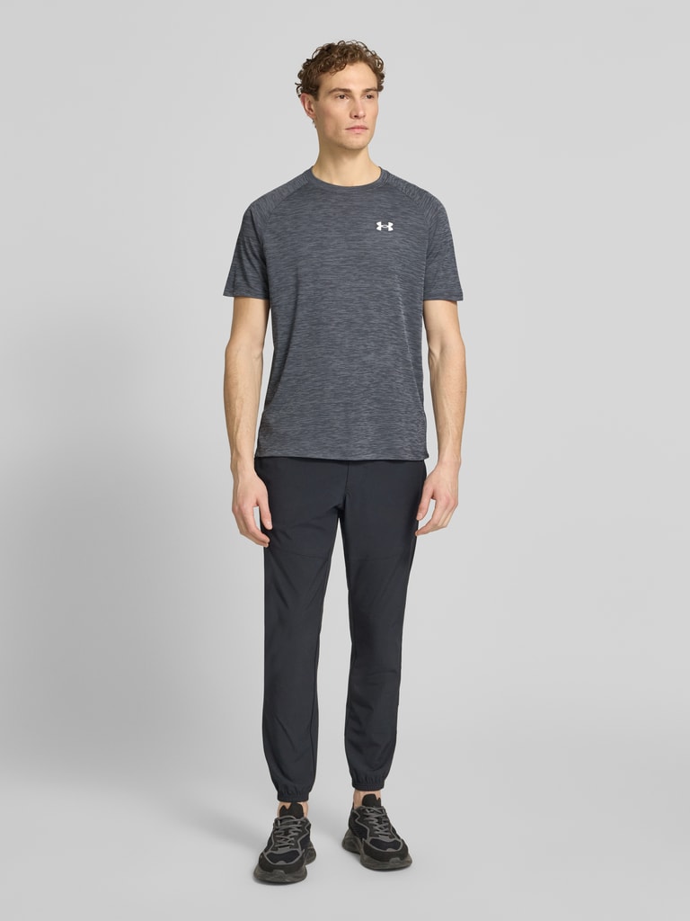 Under Armour T-Shirt mit Label-Print Modell 'Tech' (anthrazit) online ...