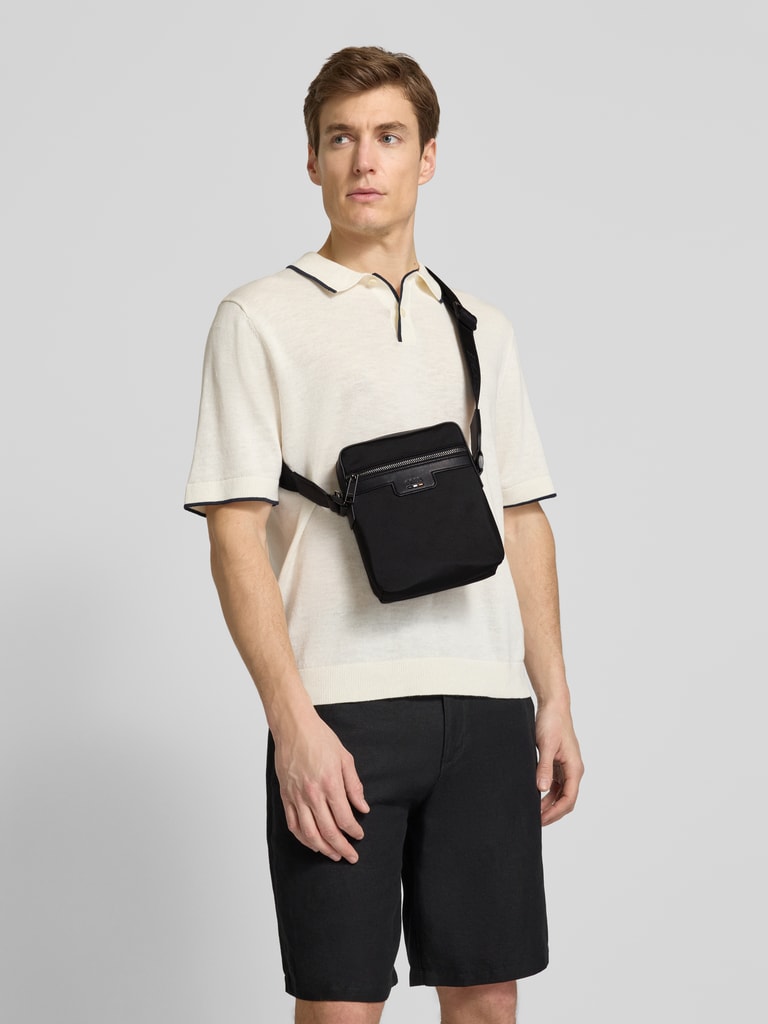 BOSS Schoudertas met labelbadge, model 'Ray' in zwart online kopen | P&C