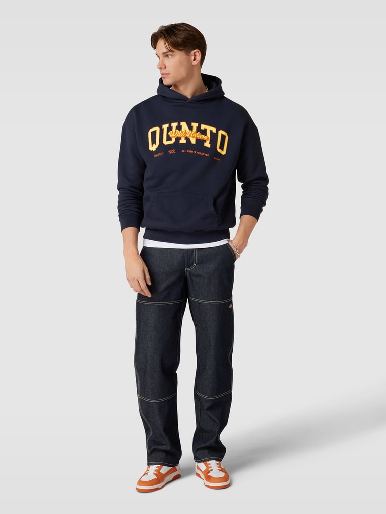 Qunto Hoodie mit Label-Print Modell 'Wild Nature' (dunkelblau) online ...