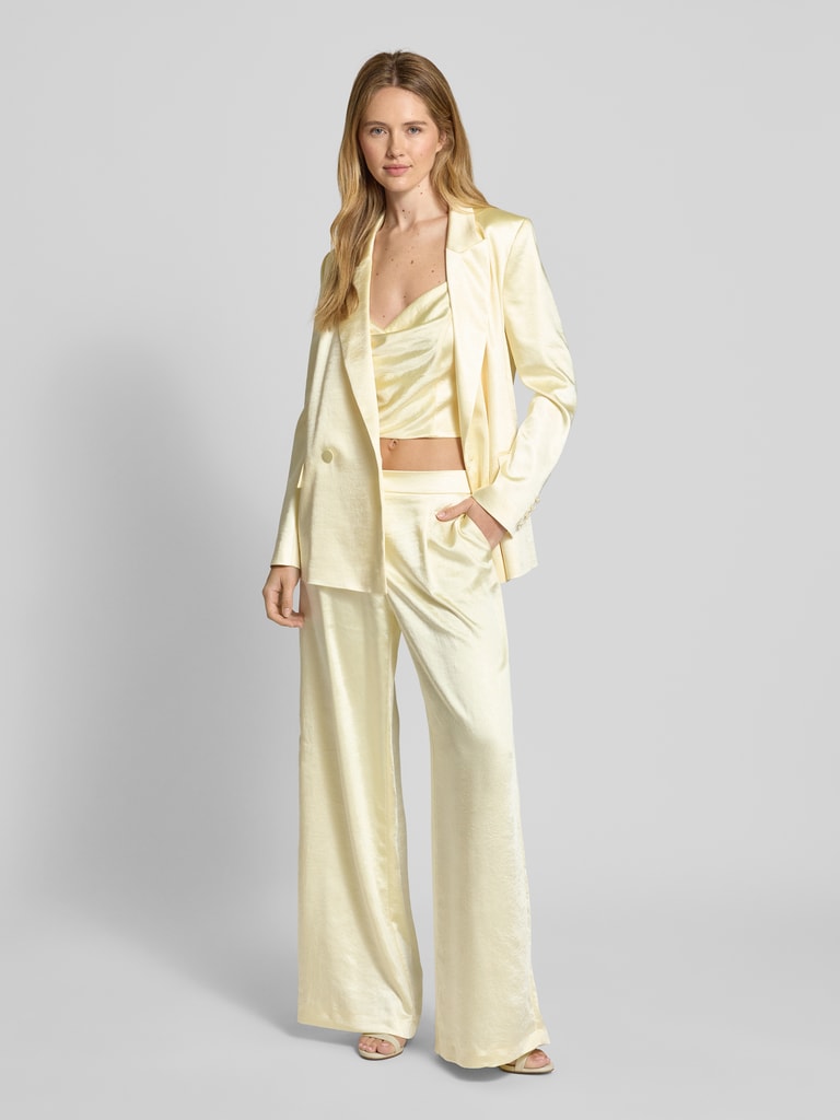 Jake*s Cocktail Crop Top mit Wasserfallausschnitt und Schnürung ...