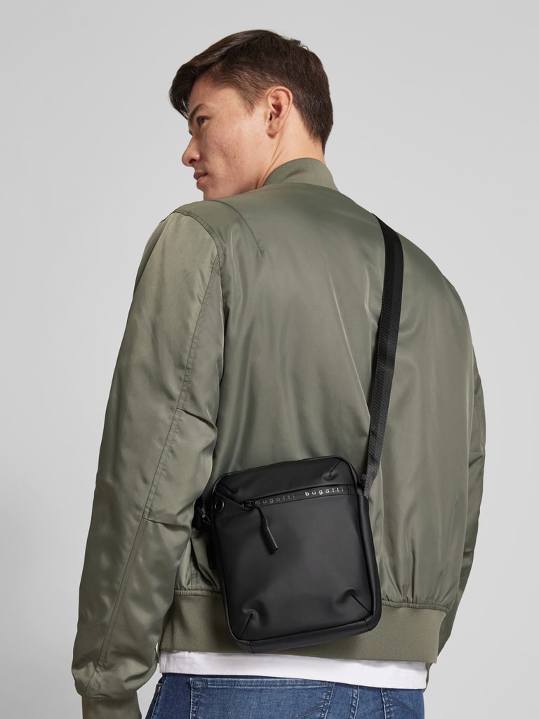 bugatti Umhängetasche mit Label-Detail (black) online kaufen