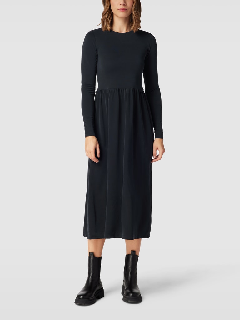 mbyM Midikleid mit Rundhalsausschnitt (black) online kaufen