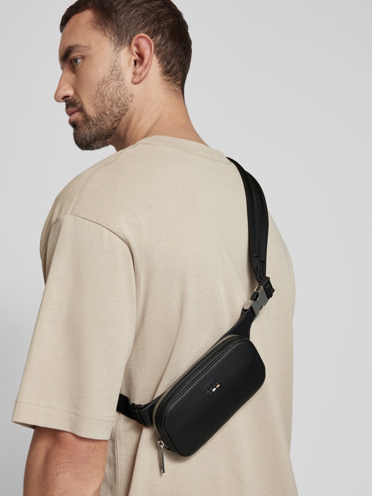 BOSS Smartphone-Tasche in Leder-Optik Modell 'Ray' (black) online kaufen