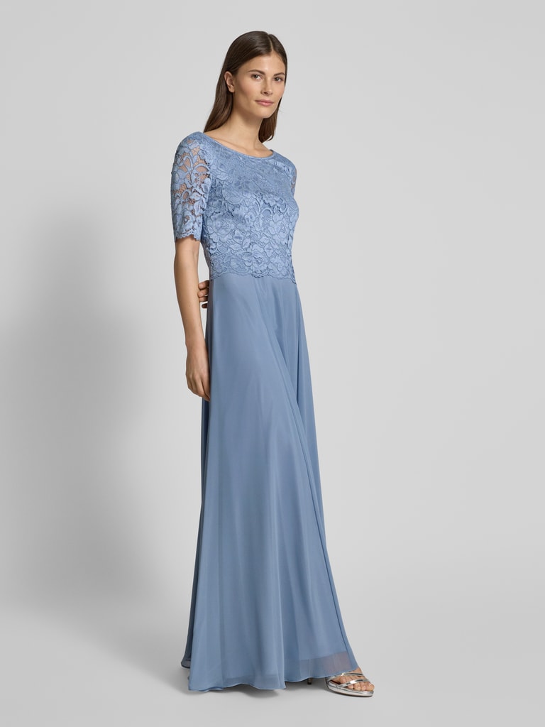 Vera Mont Avondjurk met etskanteffect in lichtblauw online kopen | P&C