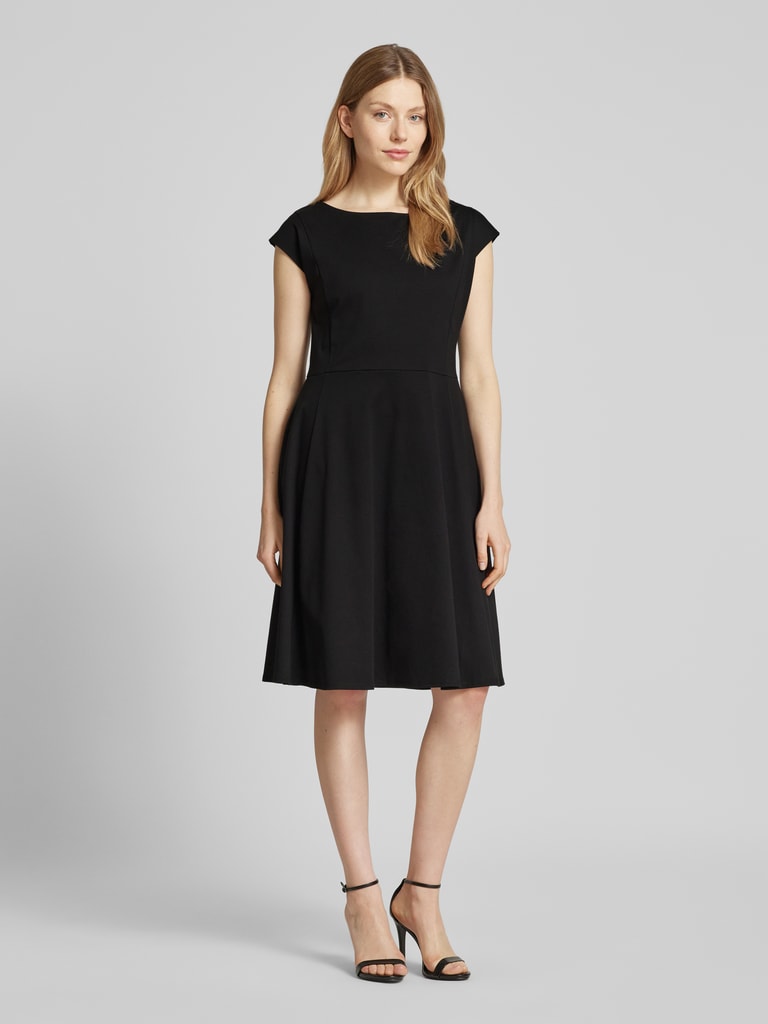 Christian Berg Woman Selection Knielange jurk met boothals in zwart online kopen | P&C