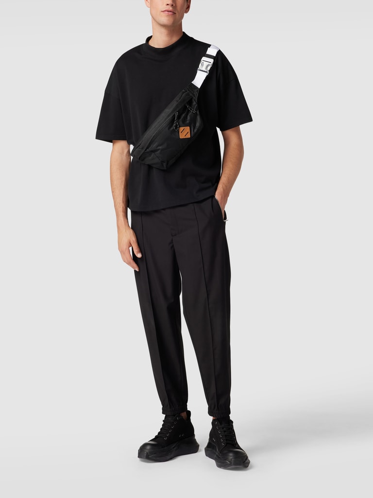 Levi's® Bauchtasche mit Logo-Patch (black) online kaufen