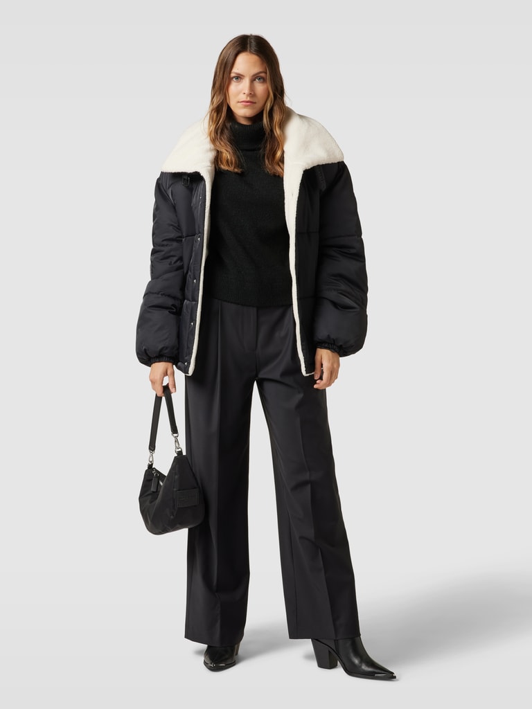 Christian Berg Woman Rollkragenpullover mit überschnittenen Schultern ...