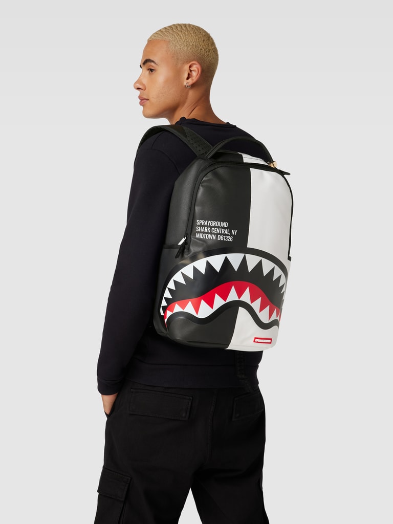 Sprayground Rucksack mit Motiv-Print Modell 'SHARK' (weiß) online kaufen
