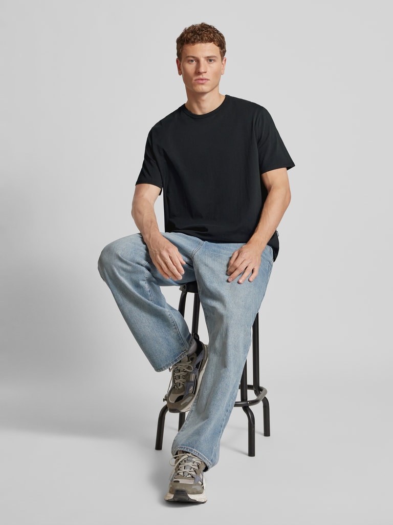 REVIEW Essentials Boxy Tee (black) online kaufen