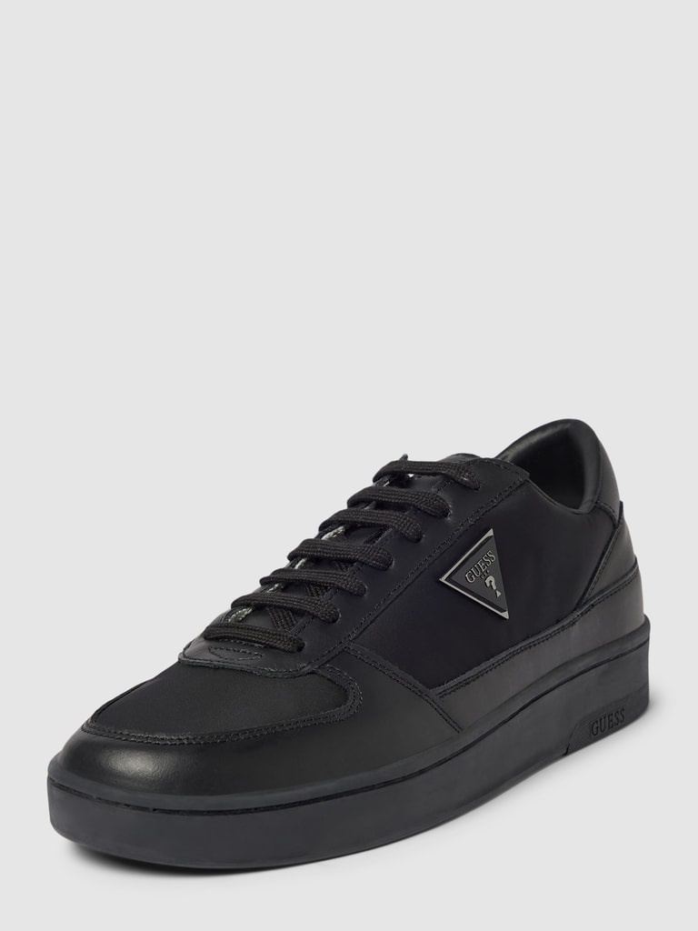Kup online Guess Sneakersy z detalem z logo model ‘SILEA’ (czarny)