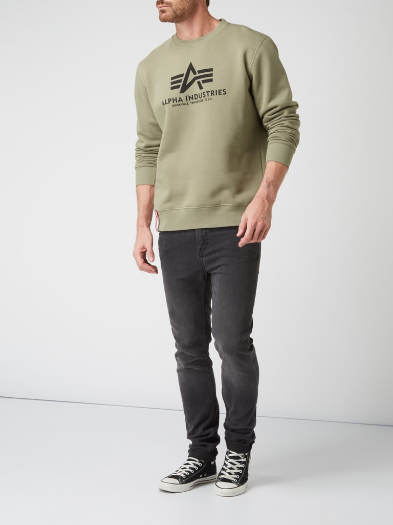 Alpha Industries 'BASIC SWEATER' mit Logo-Print (olivgrün) online kaufen