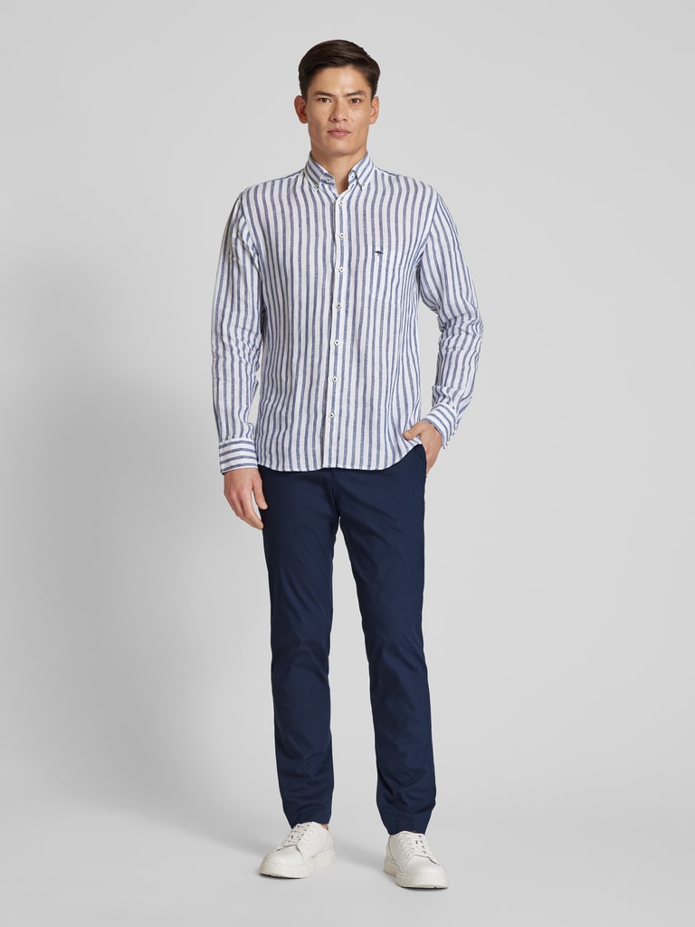 Hiltl Regular Fit Chino mit Bundfalten Modell 'Tarent' (marine) online ...