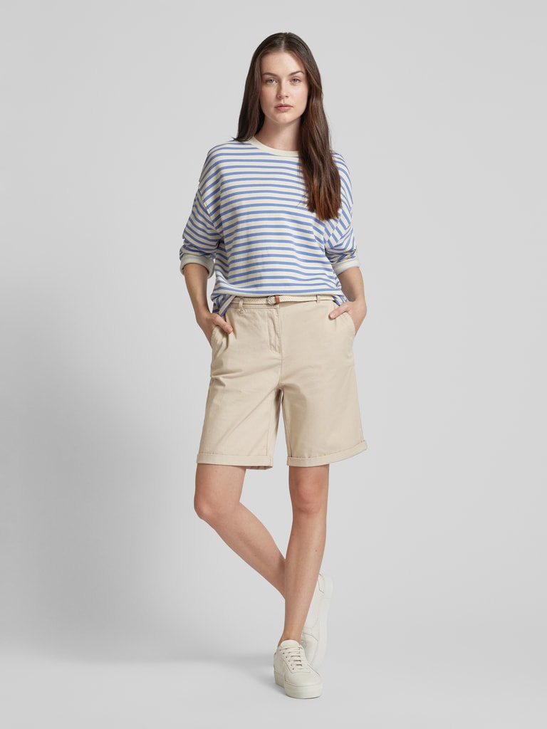 Christian Berg Woman Bermuda in effen design met riem in zand online ...