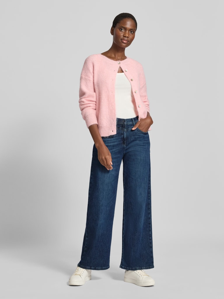 Raphaela By Brax Flared jeans in used-look, model 'Laura' in blauw ...