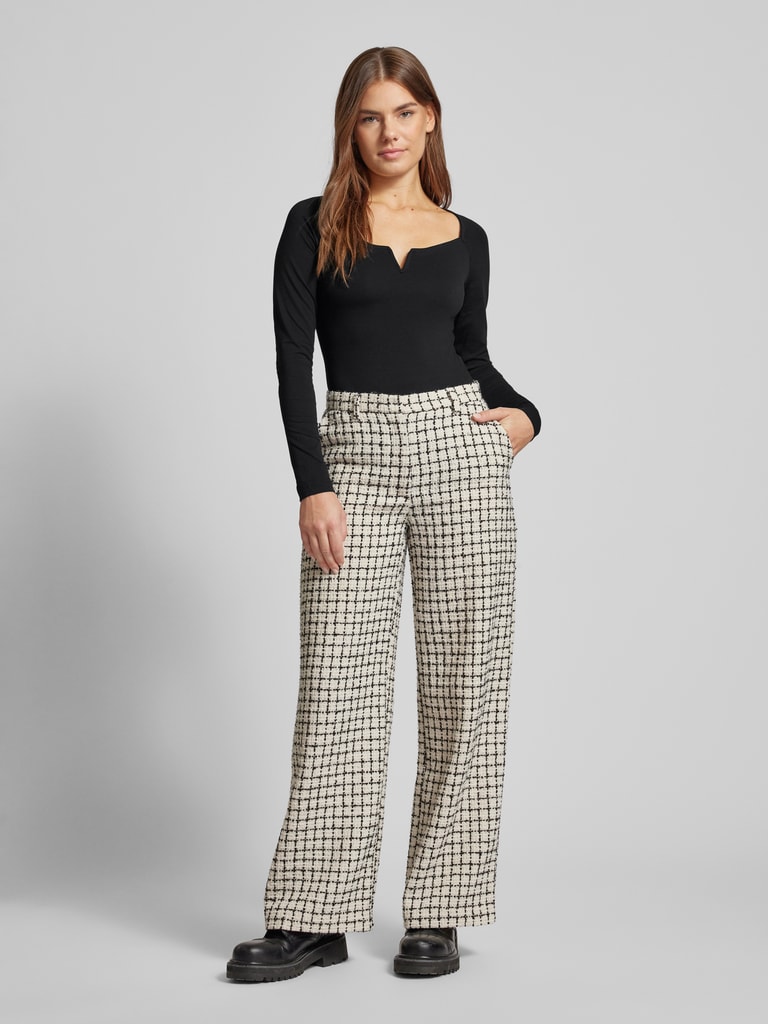 EDITED Body mit Karree- und V-Ausschnitt Modell 'Emory' (black) online ...